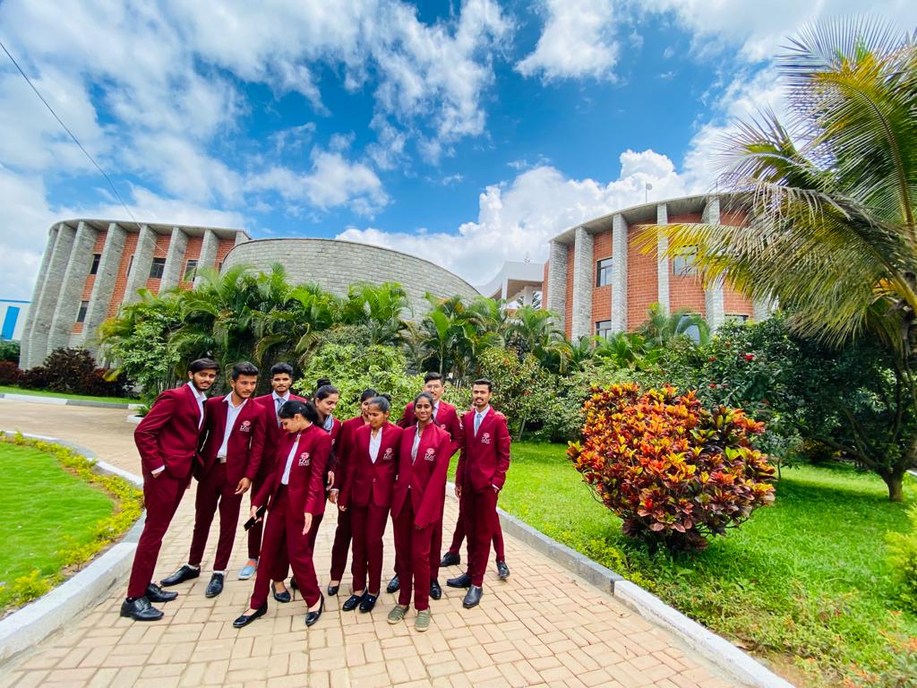 IZee Business School Reviews, Bengaluru 2025-26